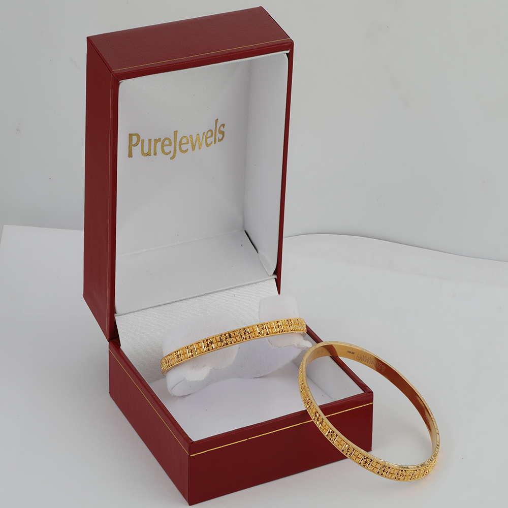 Gold Bangle in 22ct for daily wear at Purejewels London