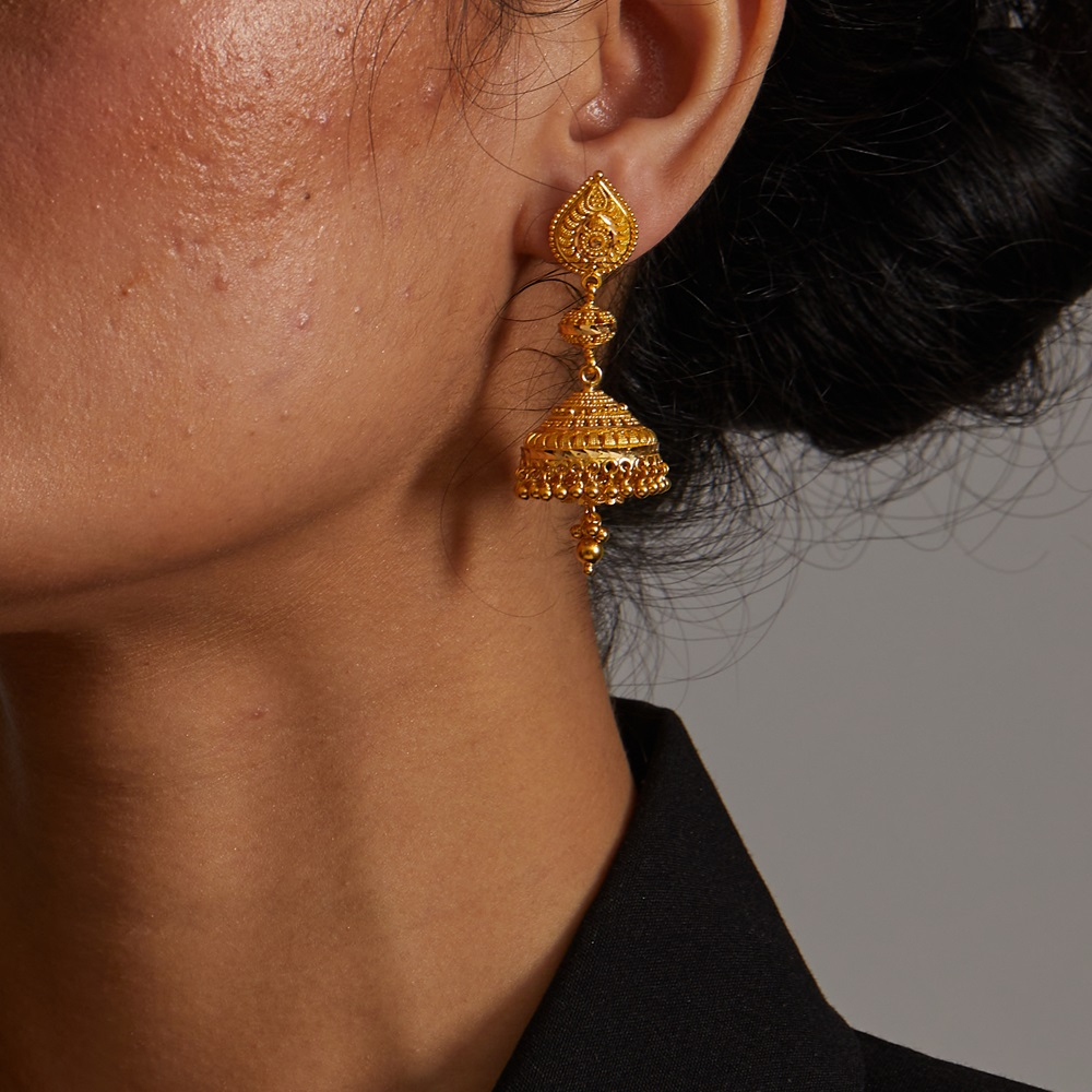 Latest ladies jewellery store